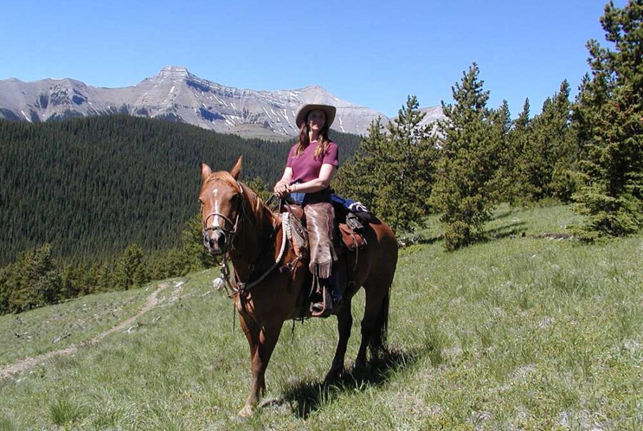 Horseback Riding Rocky Mountains - Anchor D Guiding & Outfitting Ltd.